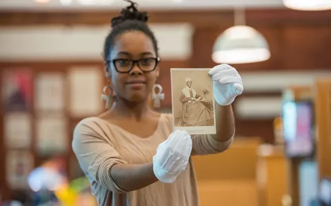 Support the Libraries, Smith College Libraries